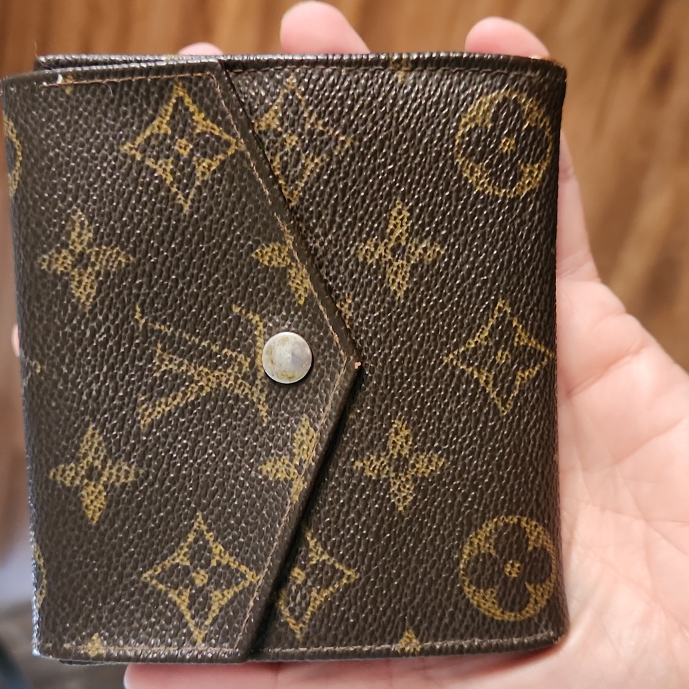 Louis Vuitton Small Envelope Monogram Wallet - Gem